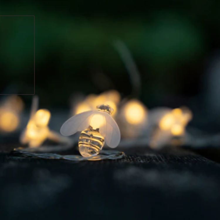 Bee Decor IStatue Solar-Powered Hanging Bee Light - Metal LED Outside ...